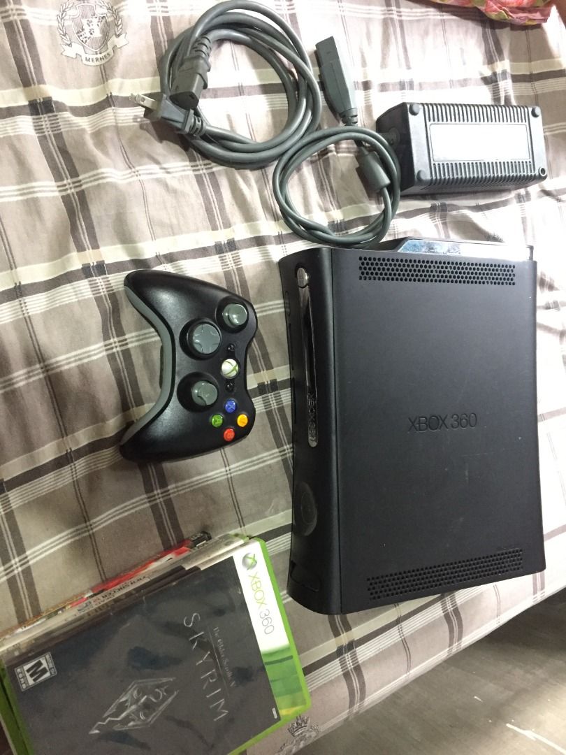 Xbox 360 complete set not Jailbroken -4000 petot na lang Loc: Mulanay ...