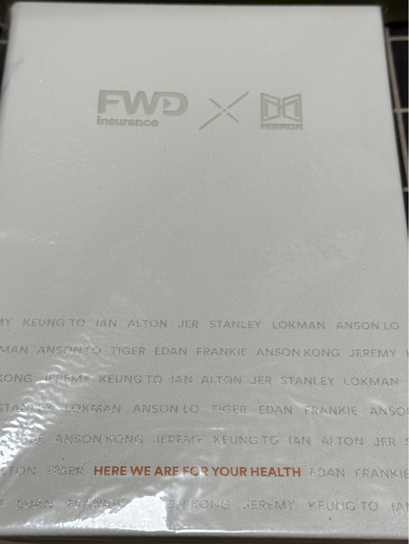 全新 FWD x Mirror 記事簿, 興趣及遊戲, 書本 & 文具, 雜誌及其他 - Carousell