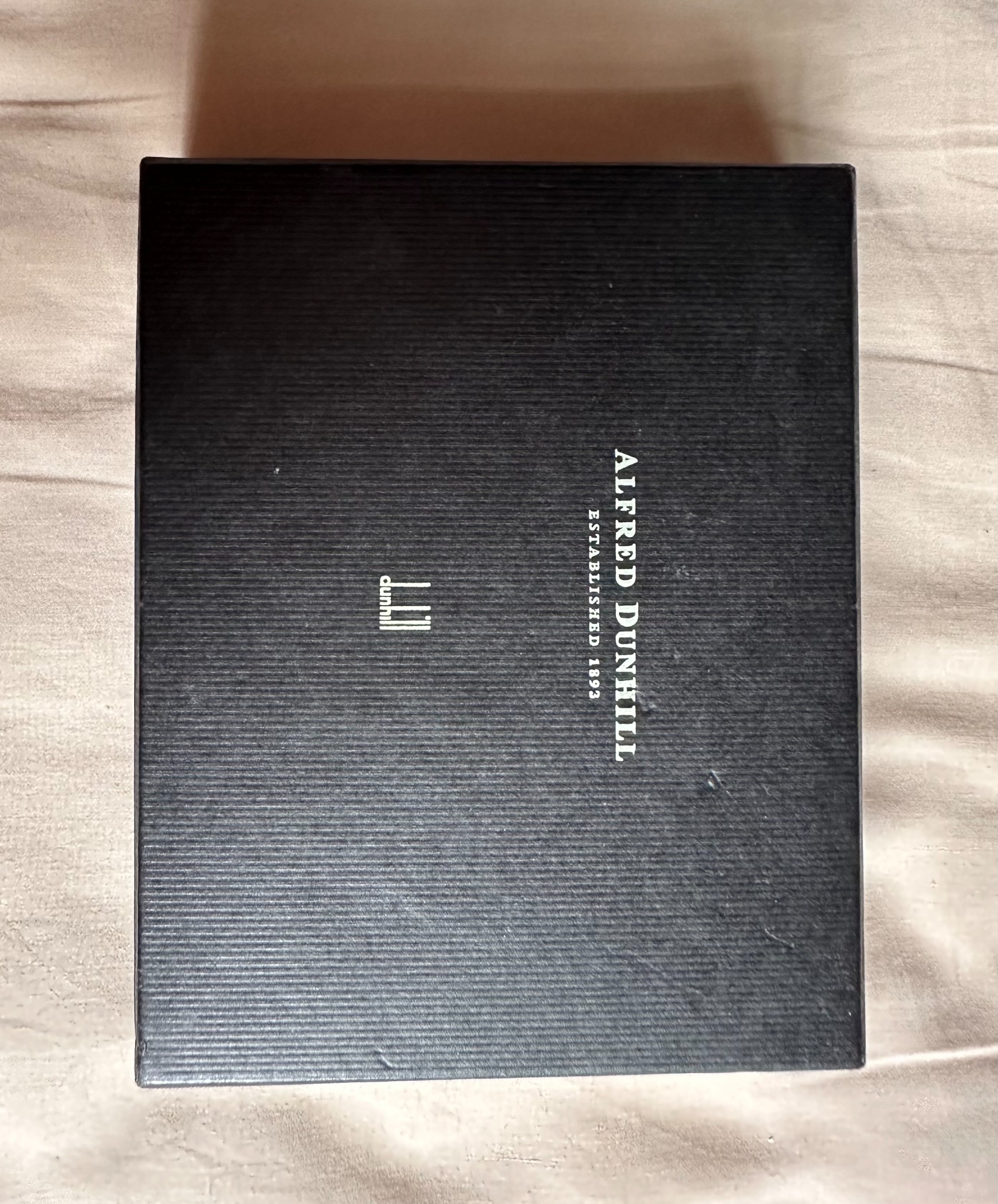 ALFRED DUNHILL LEATHER WALLET, Luxury, Bags & Wallets on Carousell