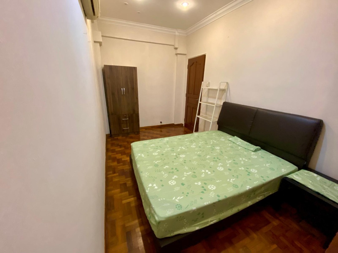 Fully Furnished Common Room at Casa Sarina for 1 Pax | No Owner | Near ...