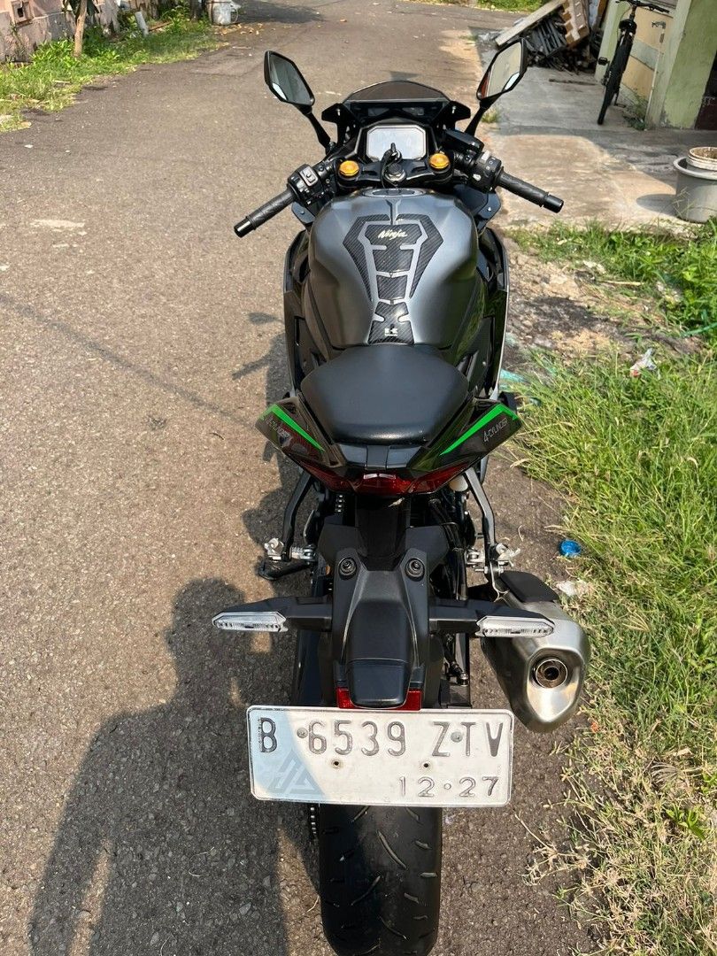 KAWASAKI NINJA ZX-25R ABS QS TFT 4CYLINDER 2022, Motor di Carousell