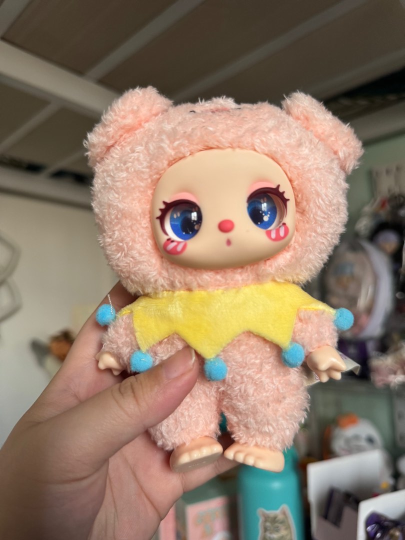Liila’s ZOO liila v2 pink pig like labubu bag charm, Hobbies & Toys ...