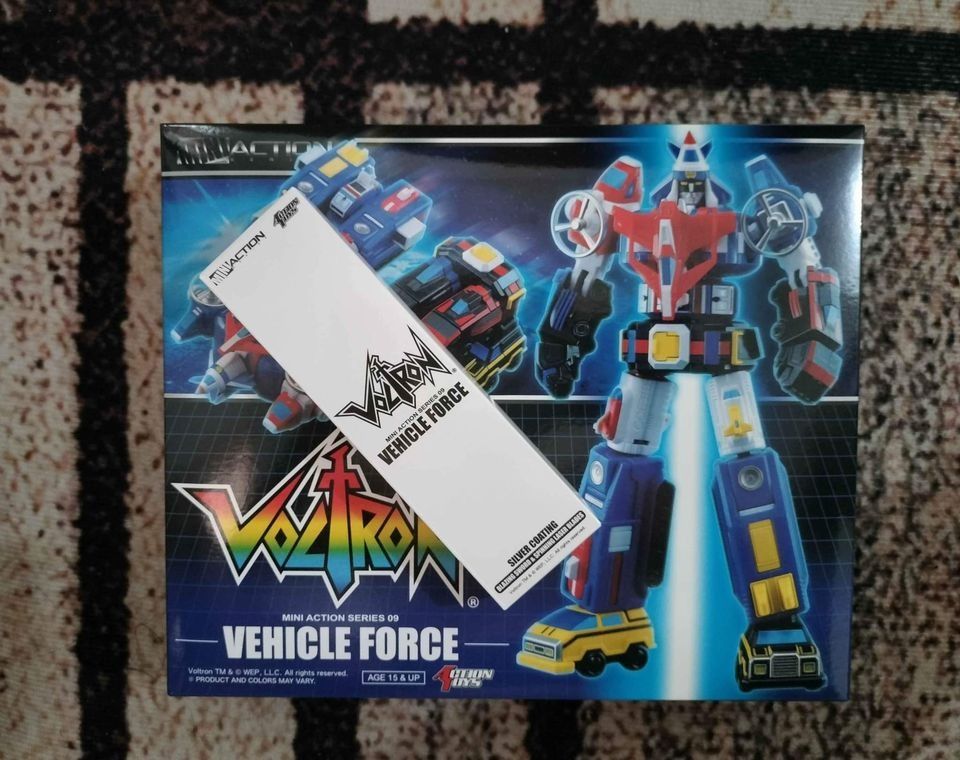 Mini Action Toys Voltron (Dairugger) Event Exclusive (with chromed ...