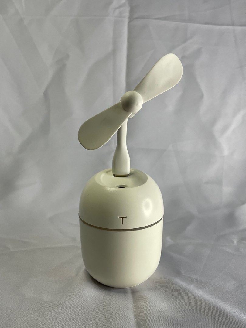 Mini Desktop Humidifier Fan | USB connector LED light | Desk computer ...