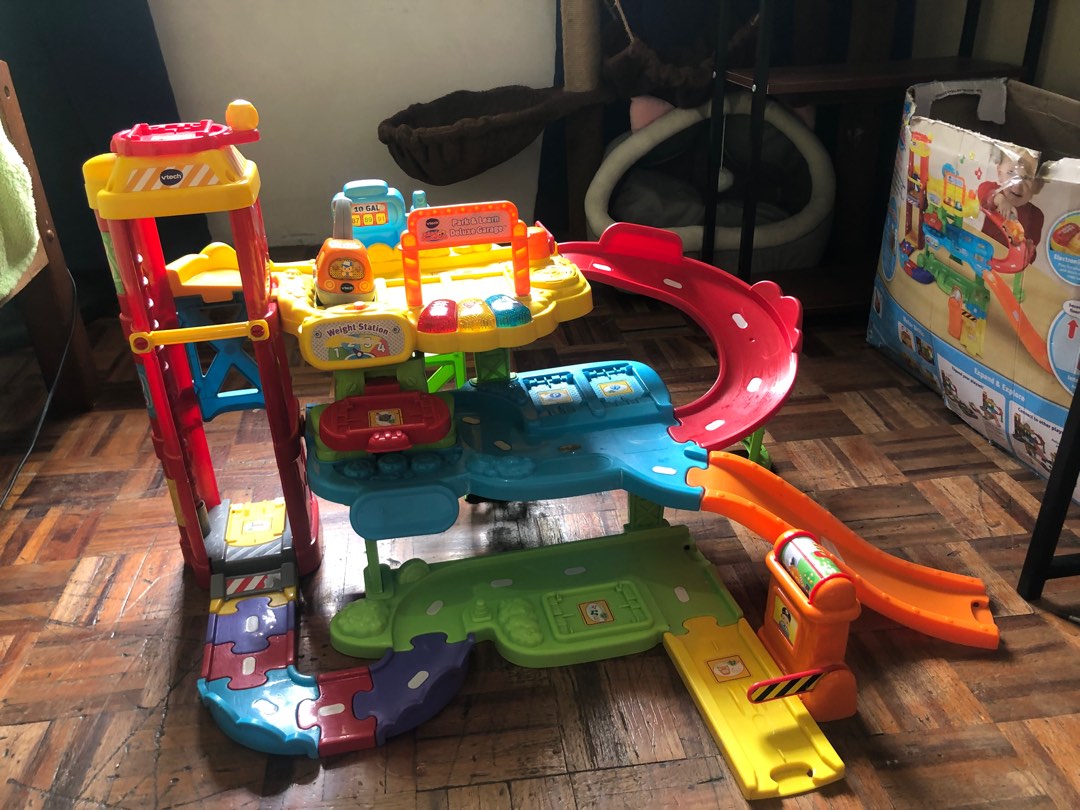 VTech Go! Go! Smart Wheels - Park & Learn Deluxe Garage, Hobbies & Toys ...