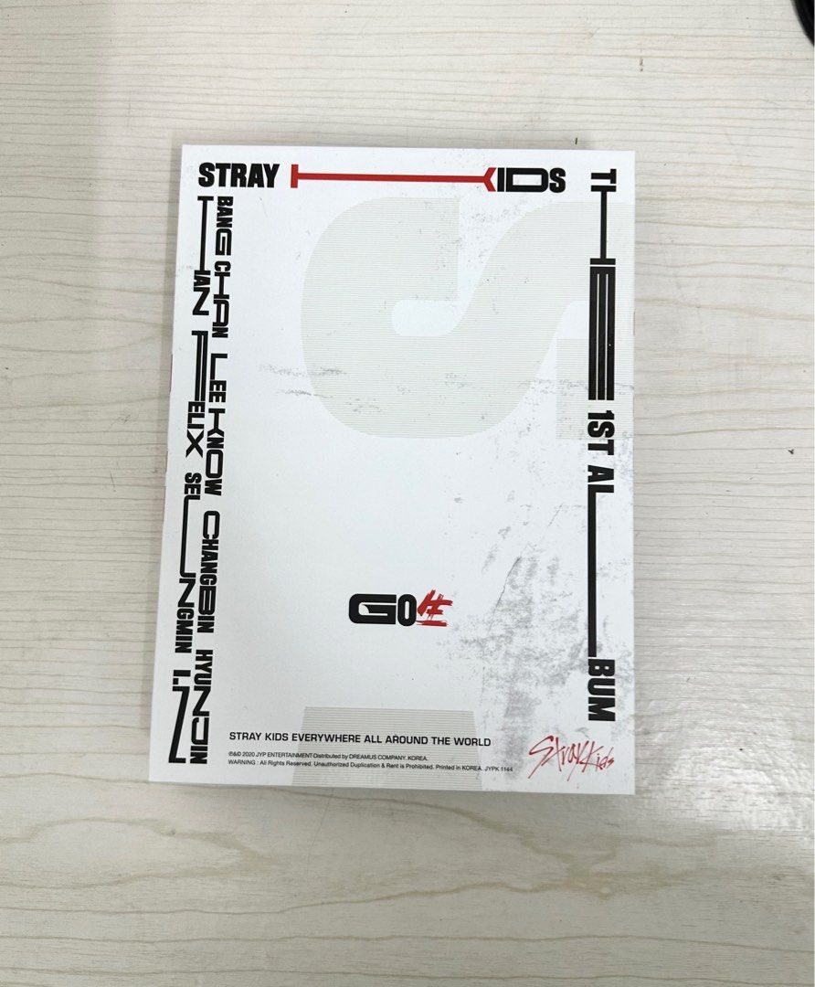 WTS Stray Kids skz Go live album type A, Hobbies & Toys, Collectibles ...