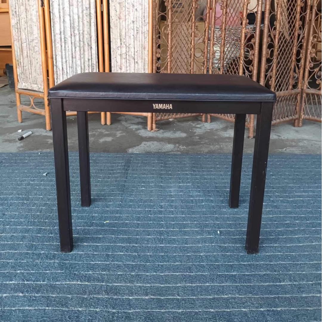 Yamaha Piano Bench, Furniture & Home Living, Furniture, Chairs on Carousell