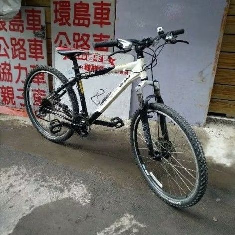 捷安特 as845 AS840 DS821 鋁合金車身 雙碟煞 24段 限量出清要買要快, 體育器材, 自行車及配件, 單車在旋轉拍賣