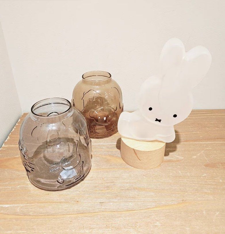 現貨 Miffy 置物架 收納 玻璃 飾物盒 噴壺 床頭燈 香薰 香氛瓶 磁石貼 隔熱墊 日本限量 紙巾套 花樽 Fragrance ...