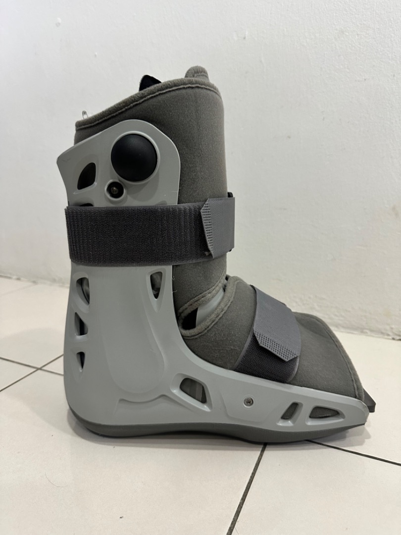 Aircast Walker Boot for Foot Support (Large), Health & Nutrition ...