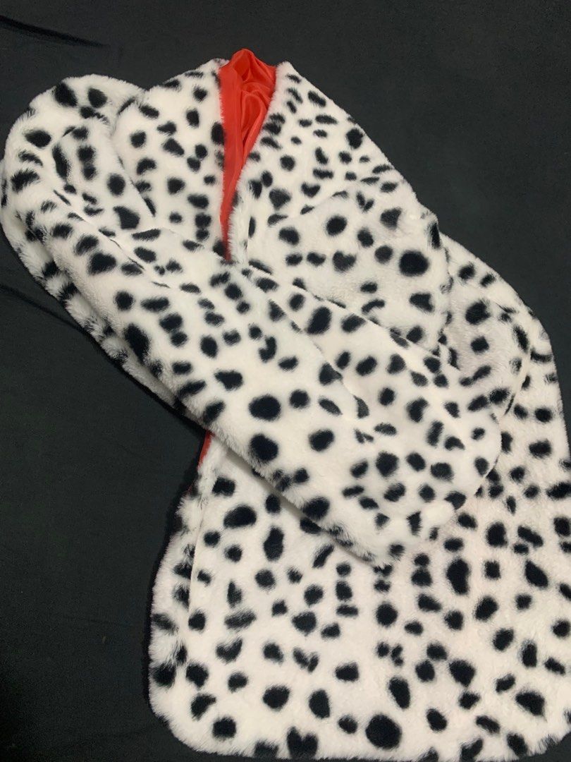 Cruella Dalmation Shawl, Women's Fashion, Coats, Jackets and Outerwear on Carousell