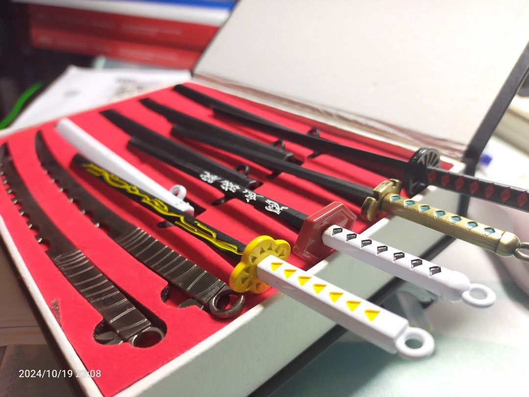 Demon slayer Kimetsu No Yaiba swords katana keychain replica 16 cm ...