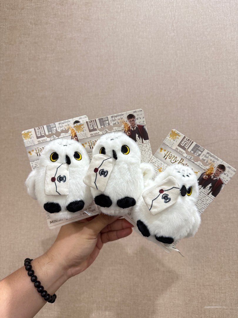 Harry Potter x Miniso Hedwig Magnetic Shoulder Plush, Hobbies & Toys ...
