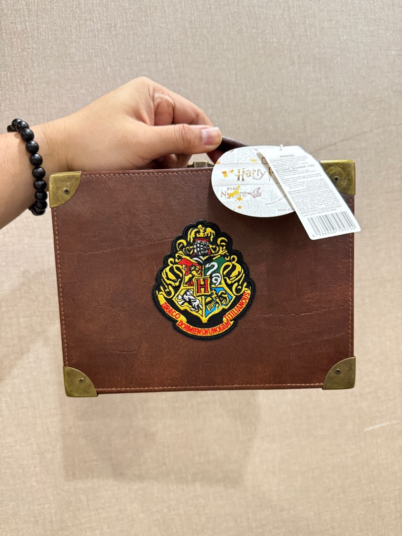Harry Potter x Miniso Suitcase Jewelry box, Hobbies & Toys, Memorabilia ...