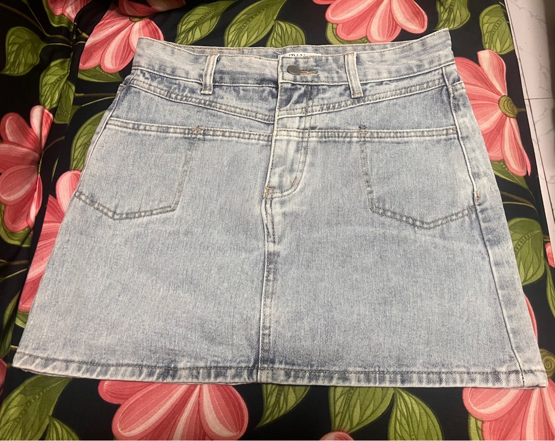 Jiranan Studio Maong Skort, Women's Fashion, Bottoms, Skirts on Carousell