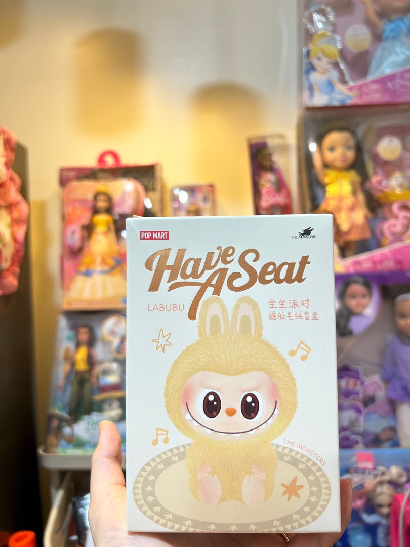 Labubu v2 original store popmart, Barang Yang Dicari di Carousell