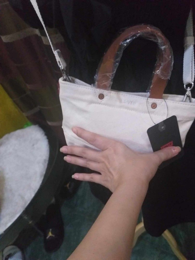 LEVI'S MICRO TOTE BAG IN KATSA COLOR BRAND NEW WITH RECEIPT, Women's ...