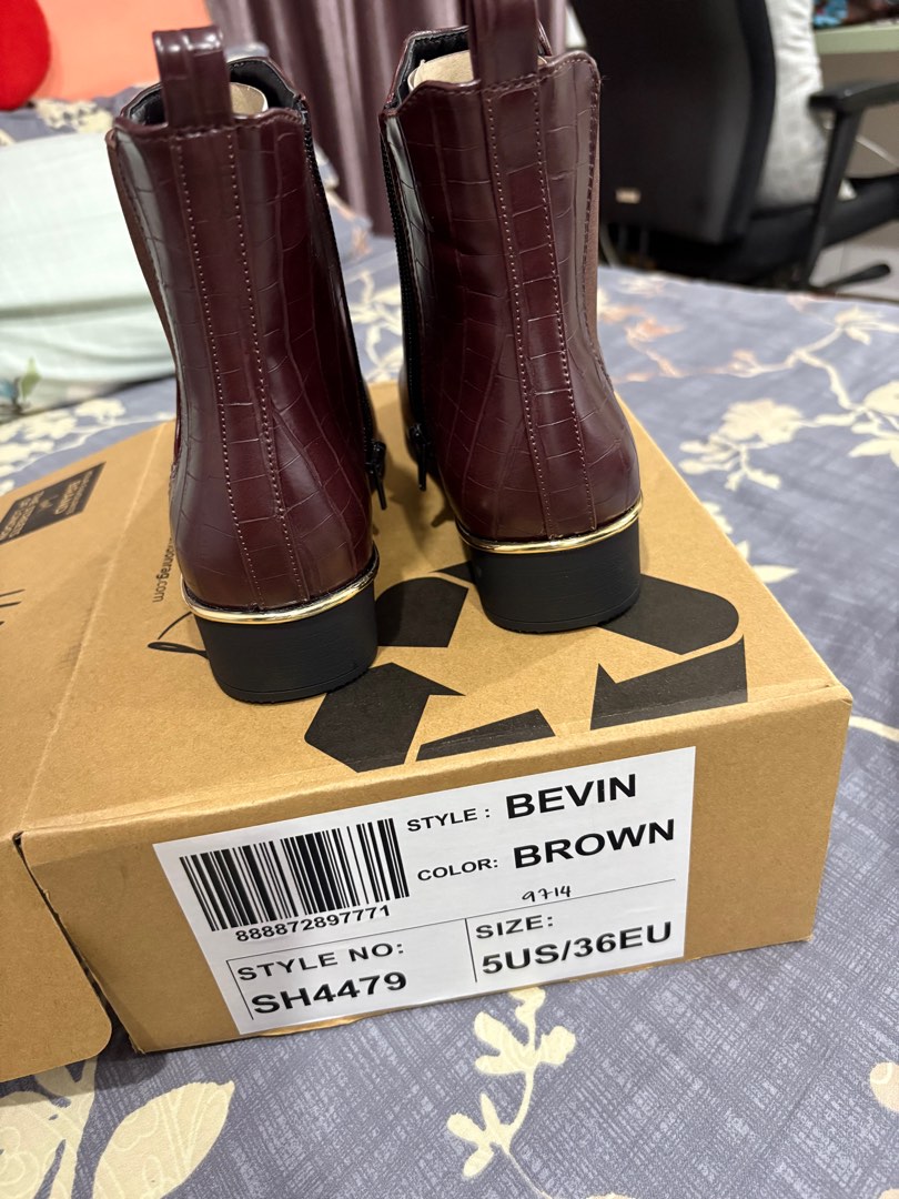 London Rag Boots, Women's Fashion, Footwear, Boots on Carousell