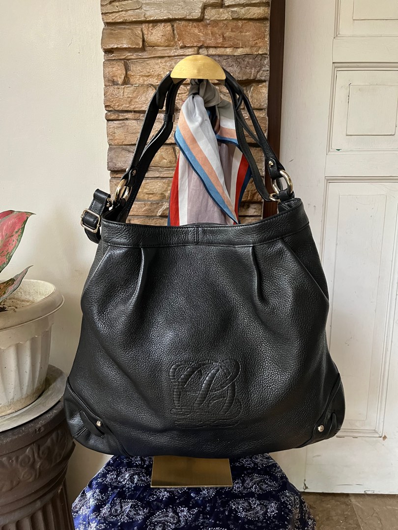 Louis Quatorze Two way Bag, Luxury, Bags & Wallets on Carousell