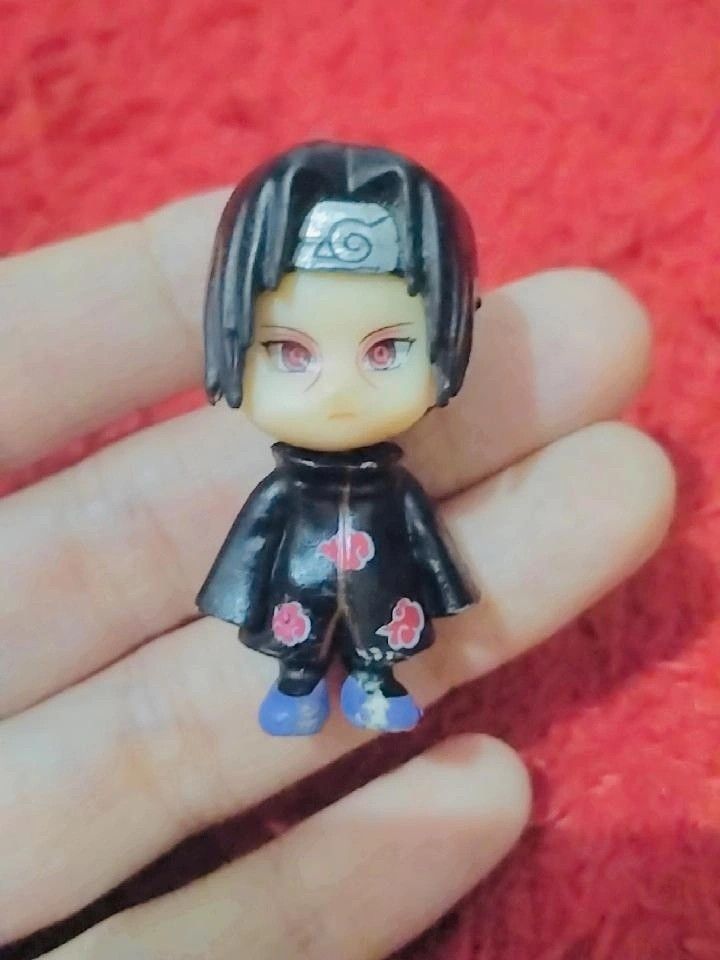 Mainan Action figure anime naruto shippuden uchiha itachi akatsuki ...