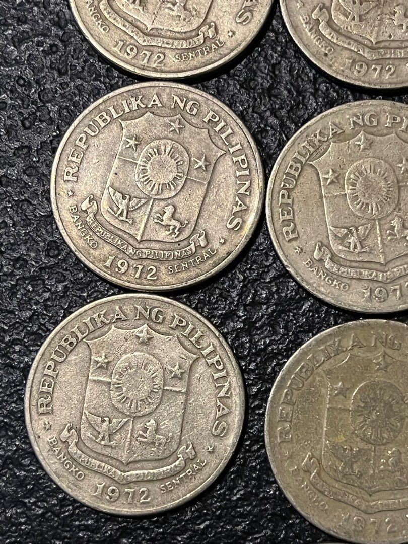 Malaki 1 Piso Jose Rizal big large coin 1972 1974 Ang Bagong Lipunan ...