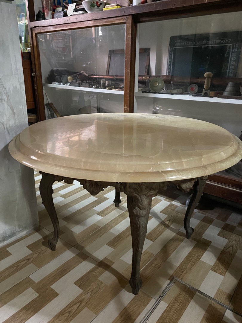 Meja Marble Antik, Hobbies & Toys, Collectibles & Memorabilia, Vintage ...