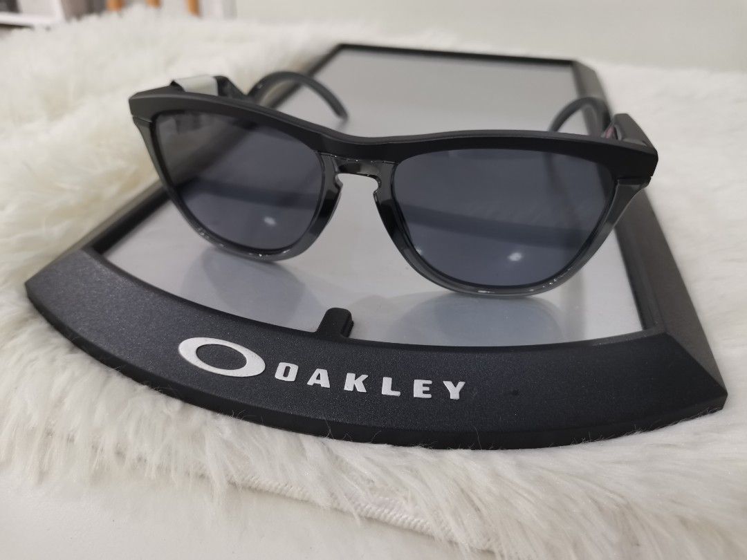 Oakley hybrid matte black, Men's Fashion, Watches & Accessories ...