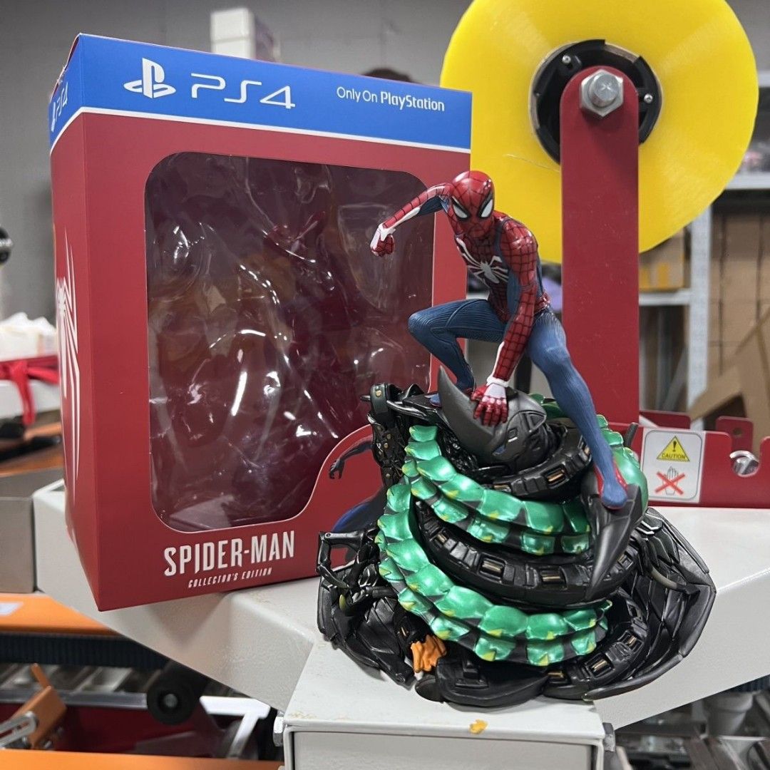 Spiderman ps4 figure statue, Hobbies & Toys, Toys & Games on Carousell