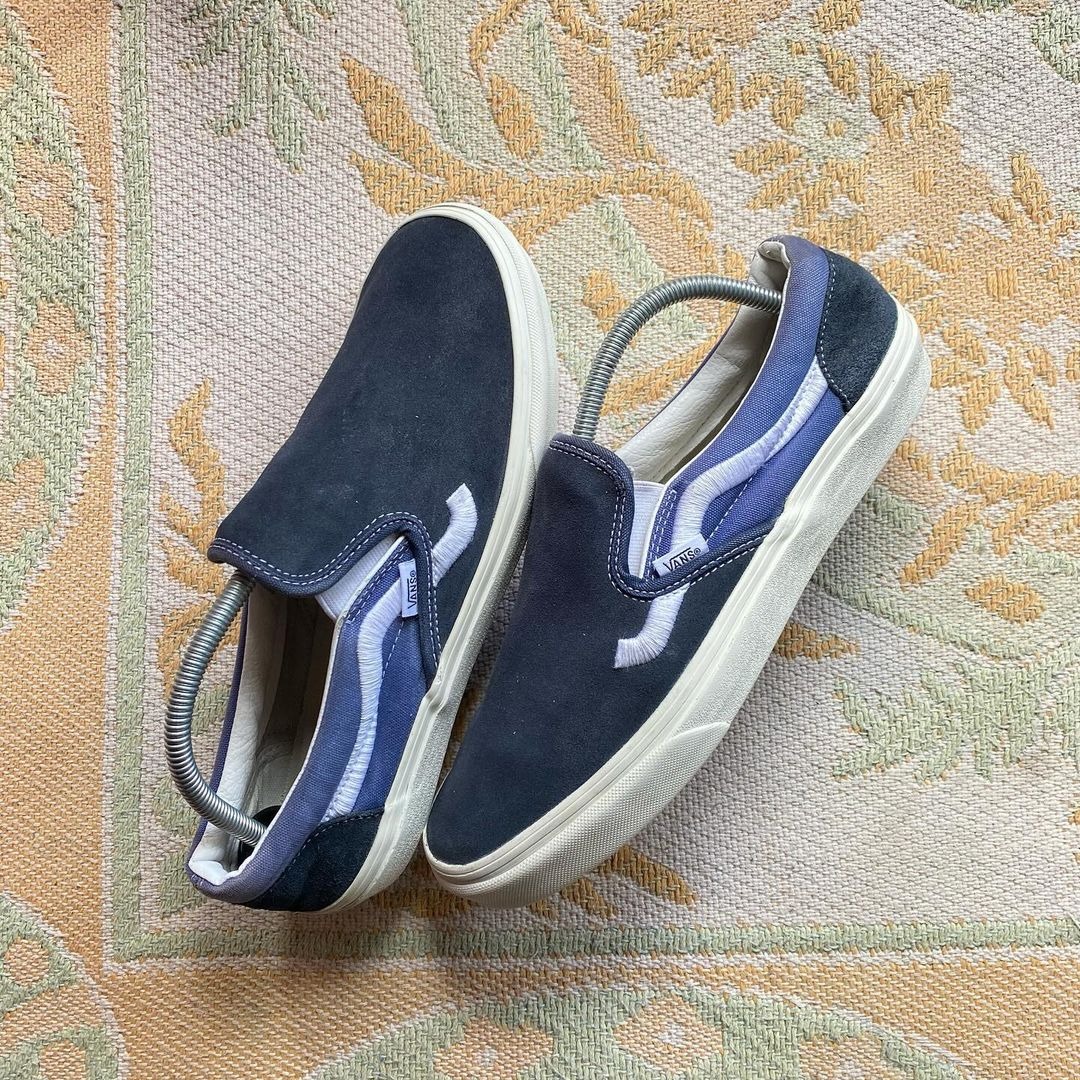 VANS CLASSIC SLIP ON SIDESTRIP NAVY, Men's Fashion, Footwear, Sneakers ...