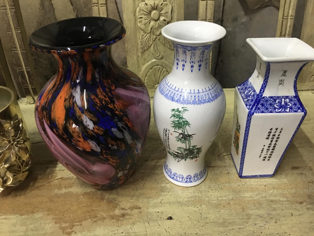 Vase pang display Antique, Furniture & Home Living, Home Decor, Vases ...