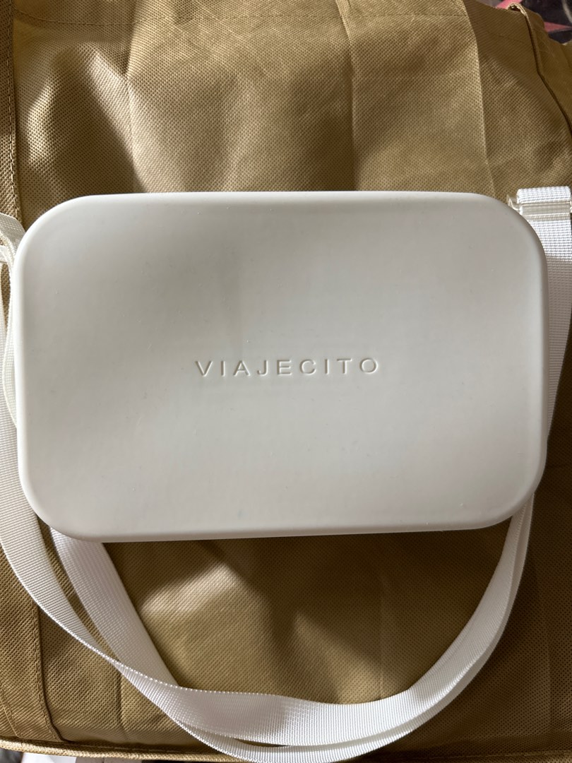Viajecito Classic (Coconut), Women's Fashion, Bags & Wallets, Cross ...