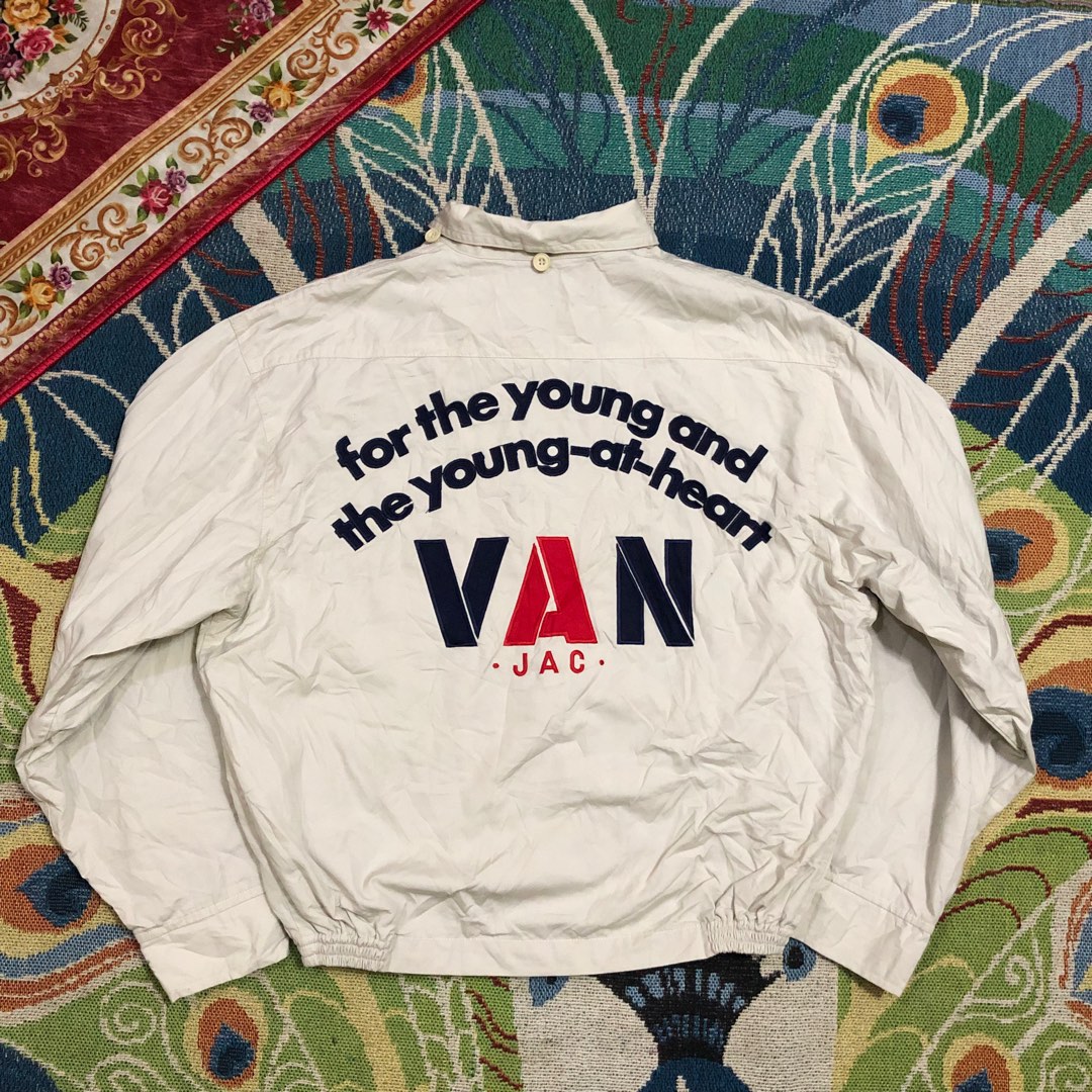 Vintage van jac, Cotton material, Bomber jacket (Detchable hoddie), Men ...