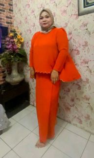 Baju Kurung corak songket, Women's Fashion, Muslimah Fashion, Baju ...