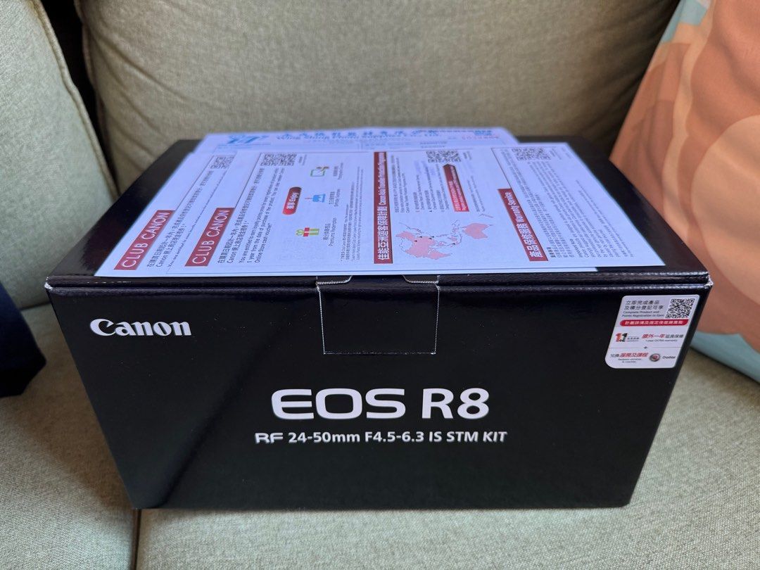 Canon EOS R8 + RF 24-50mm F4.5-6.3 Kit Set 有保至2026年3月, 攝影器材, 相機 - Carousell