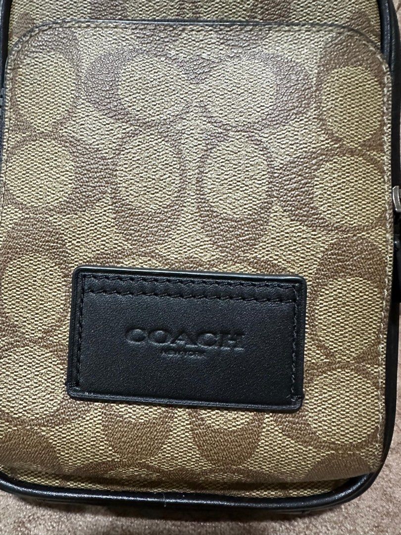 Coach Track Pack Signature Canvas (Original USA), Men's Fashion, Bags ...