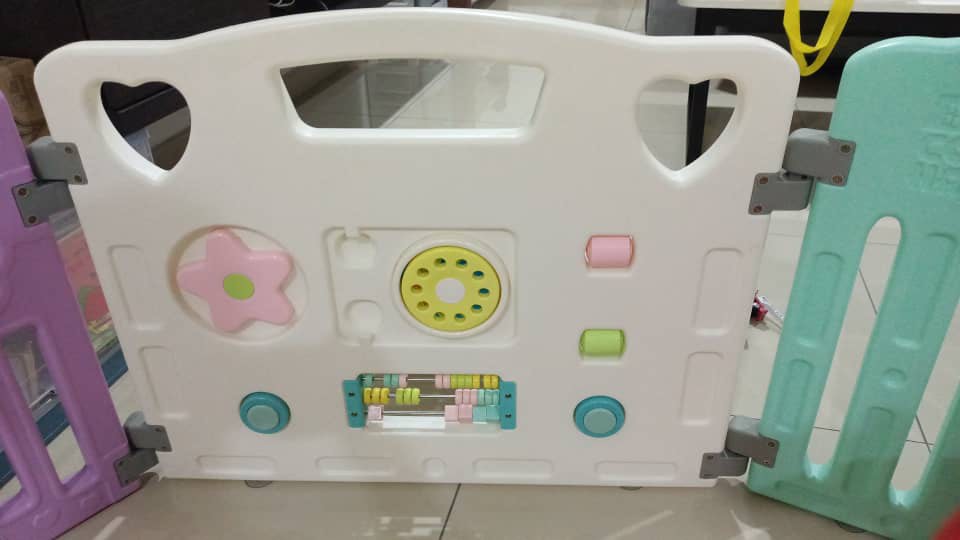 Coby Daddy fence, Babies & Kids, Infant Playtime on Carousell