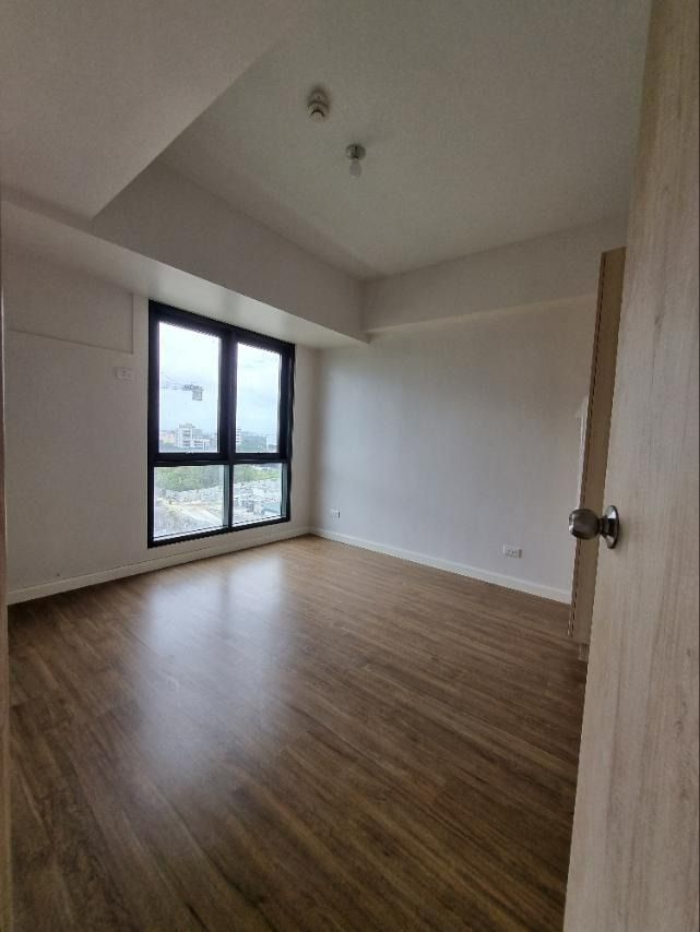 FOR SALE: Viento Tower 1 - Studio Unit, Alabang, Las Pinas City ...