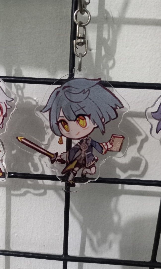 Genshin Impact keychain fanmade -diluc-kaeya-xiao-razor-chongyun ...