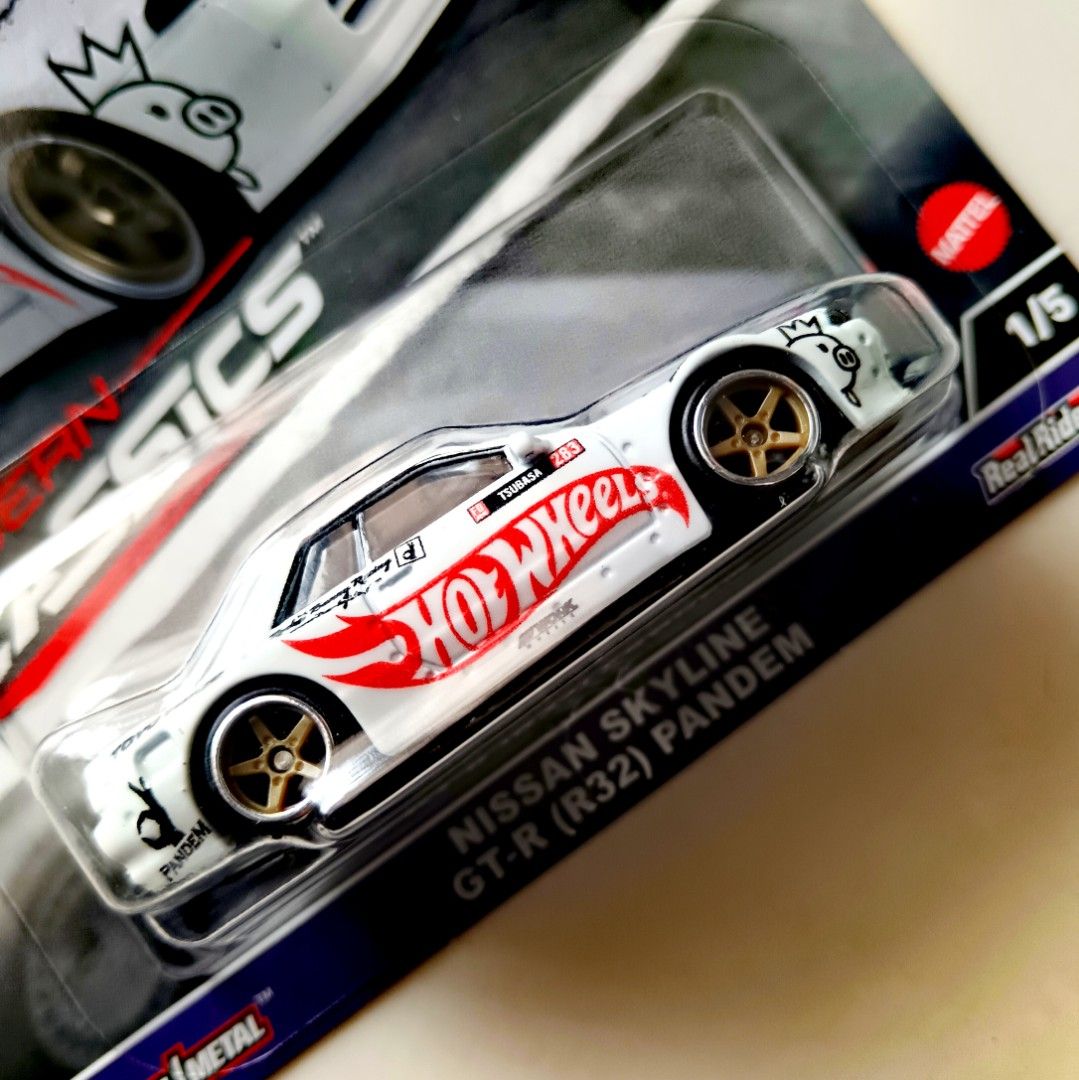 HOT WHEELS PREMIUM CAR CULTURE 2024 Modern Classic Nissan Skyline GT-R (R32) Pandem, Hobbies ...