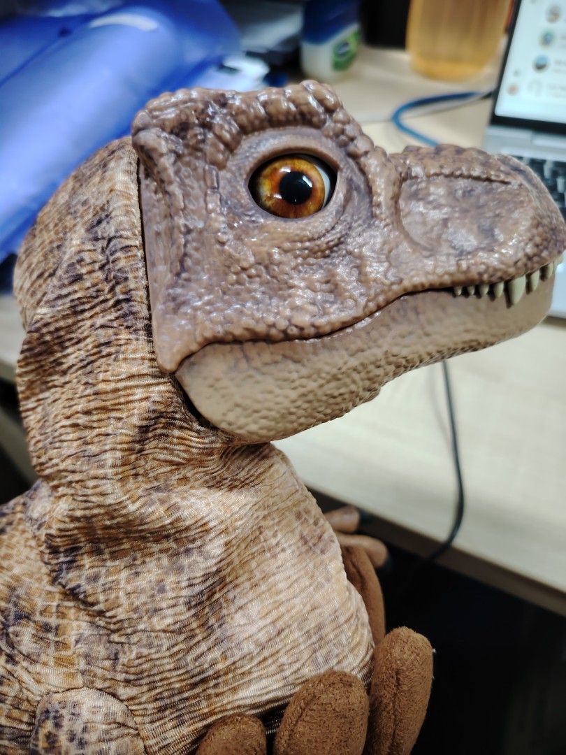 Jurassic World REALFX T-Rex | Hyper-Realistic Dinosaur Animatronic Toy ...