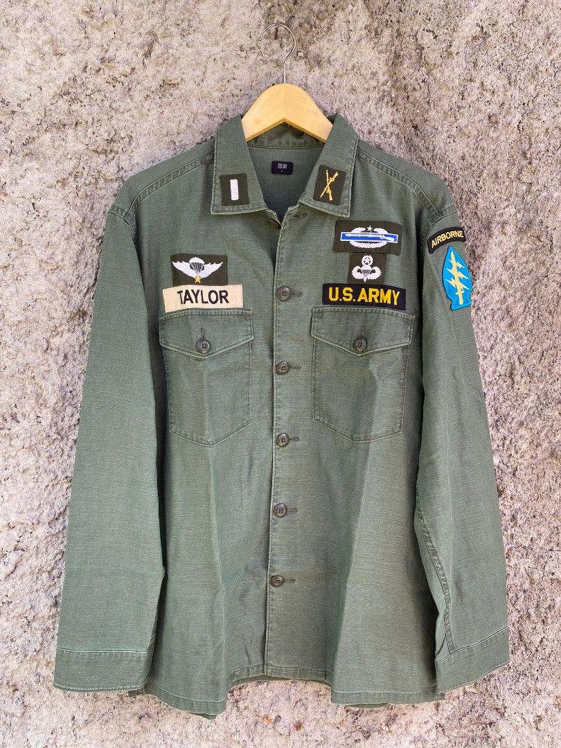 Kemeja Army Uniqlo model OG-107 shirt full patch, Fesyen Pria, Pakaian ...