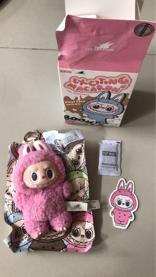 LABUBU PINK NEW ORIGINAL POPMART, Barang Yang Dicari di Carousell