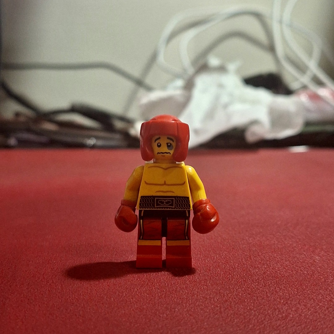 Lego Minifigure Series 5 Boxer, Toys & Collectibles, Mainan di Carousell