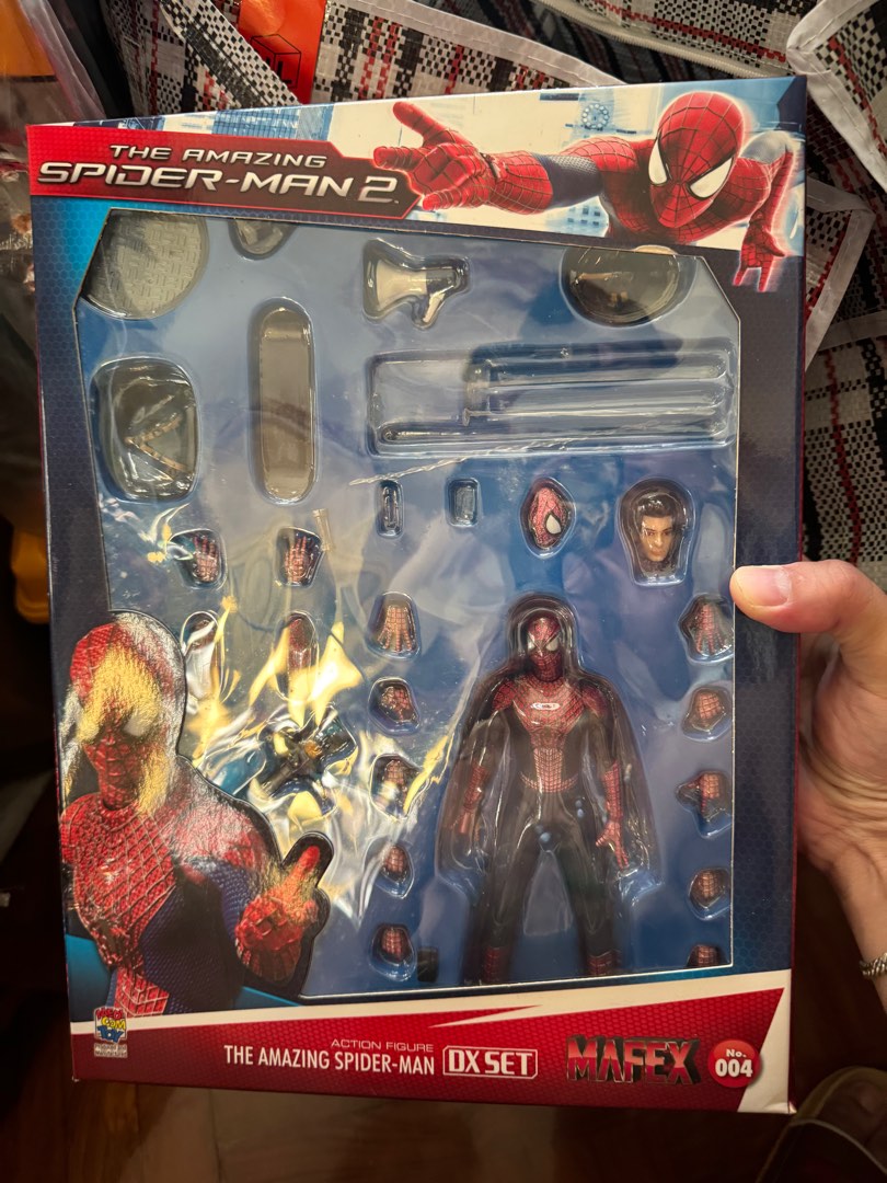 Mafex 004 amazing Spider-Man 2 DX set, 興趣及遊戲, 玩具 & 遊戲類 - Carousell