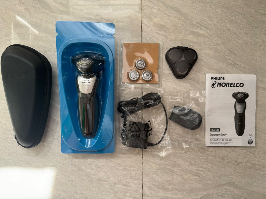 Philips 飛利浦 電鬚刨 旅行裝 Norelco S5290, 美容＆個人護理, 男士美容 ＆ 護理 - Carousell