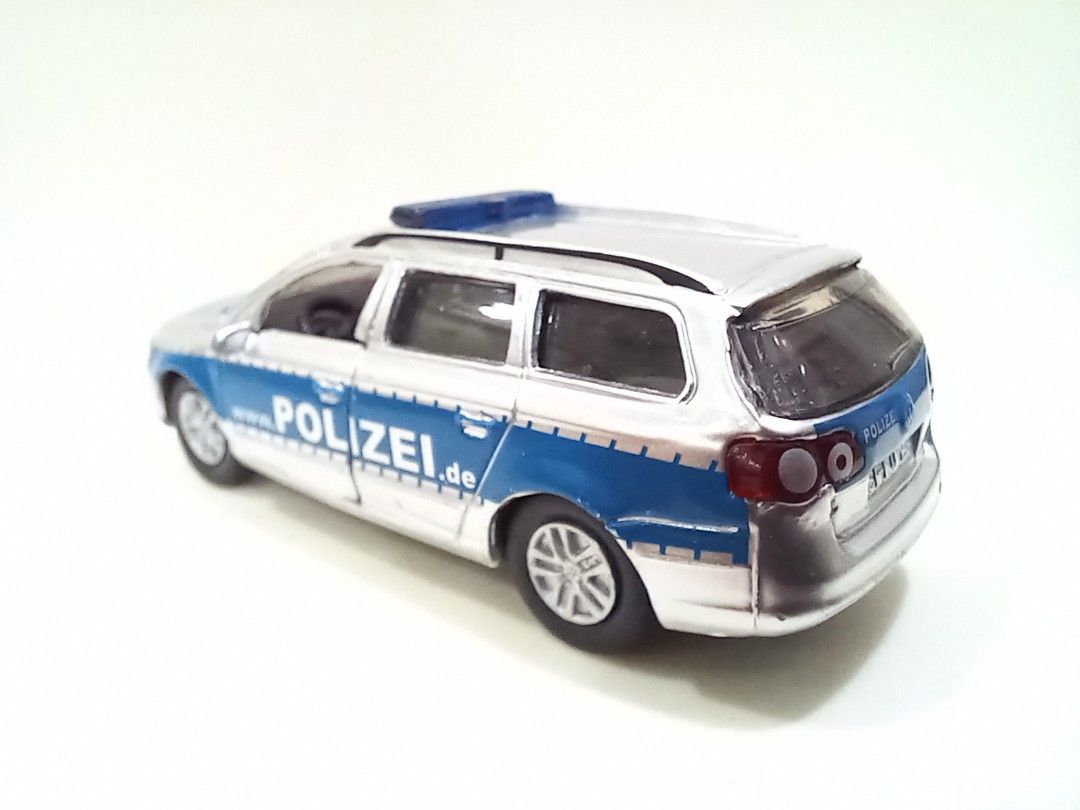 Siku VW Volkswagen Passat Variant 2.0 FSI Polizei Diecast Police Patrol ...