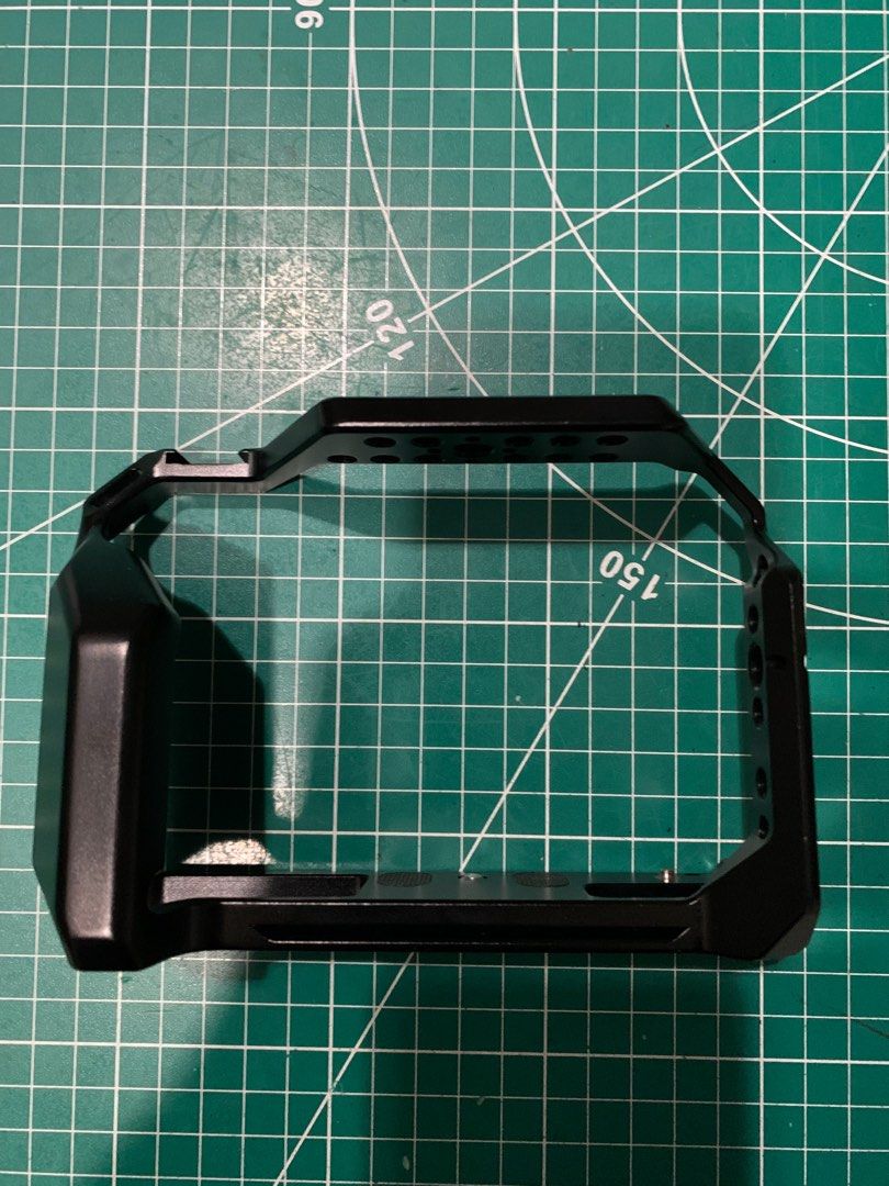 Smallrig cage for Fujifilm XT4, Photography, Photography Accessories ...