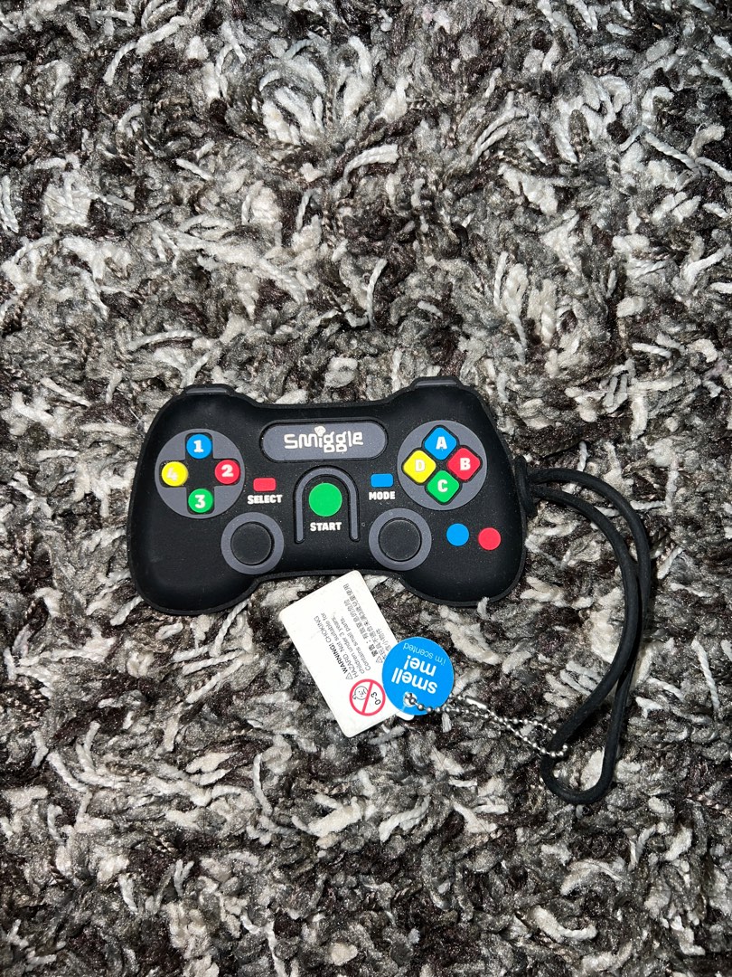 Smiggle Scented Game Controller Keychain, Hobbies & Toys, Travel ...