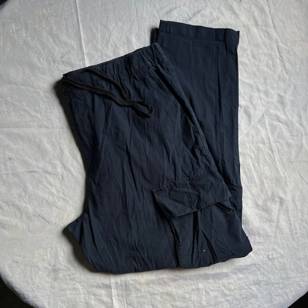 Uniqlo Smart Cargo Pants in Navy, Men's Fashion, Bottoms, Joggers on ...