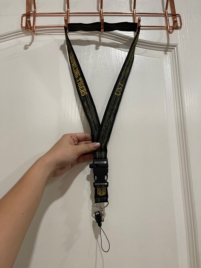 UST ID Lace, Women's Fashion, Jewelry & Organizers, Necklaces on Carousell